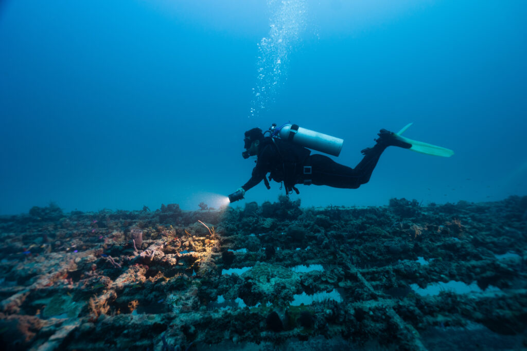 What is an Atmospheric Diving Suit? - DiverTown
