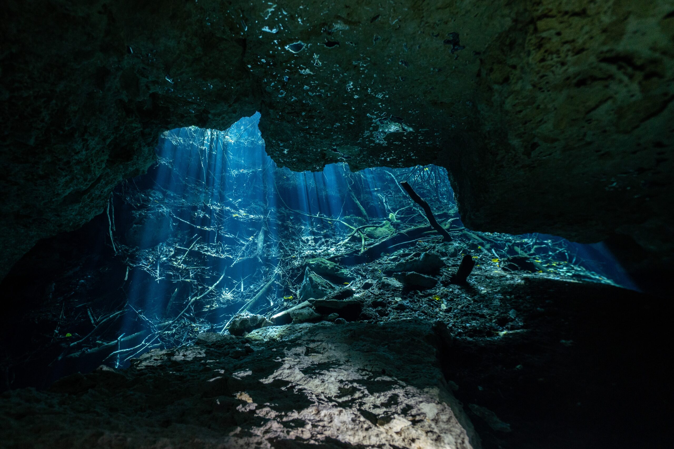 What is a cavern in the context of diving? - DiverTown