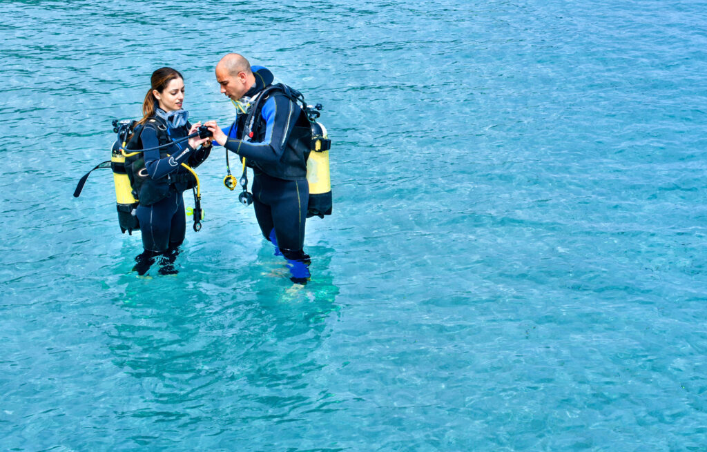 What is a Depth Gauge? - DiverTown