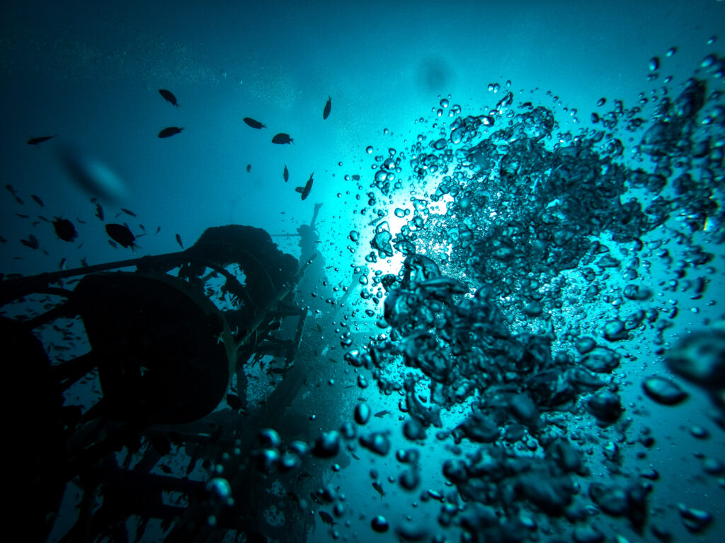 What is Water Pressure when Diving? - DiverTown